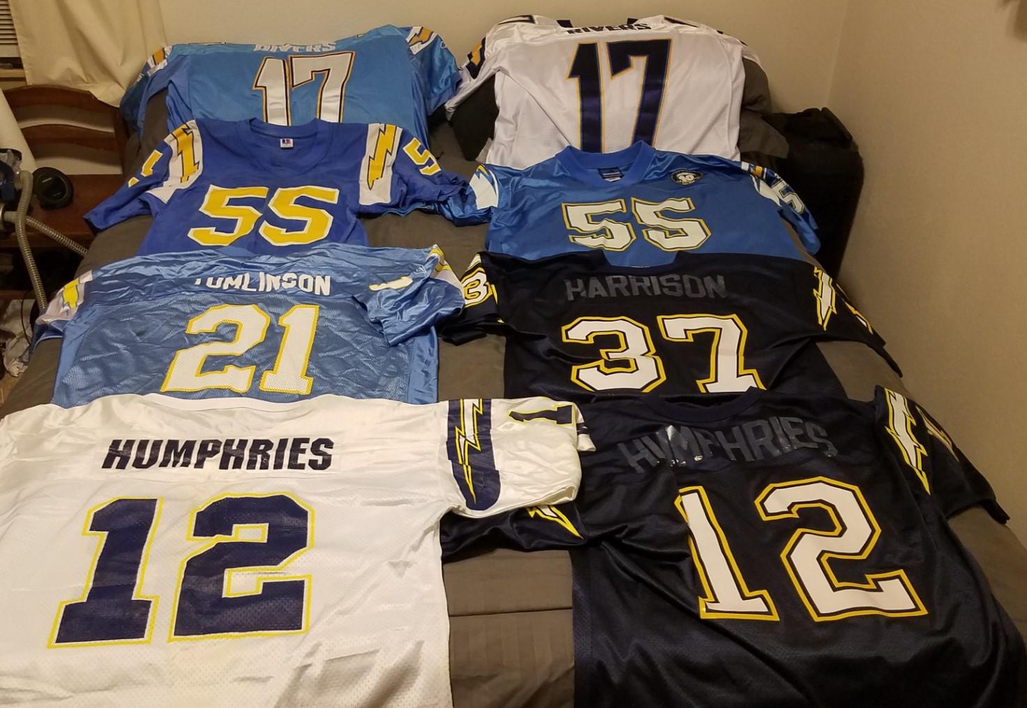 It's GAMEDAY! Show Us Your Lightning Bolts!!!! | Scrolller