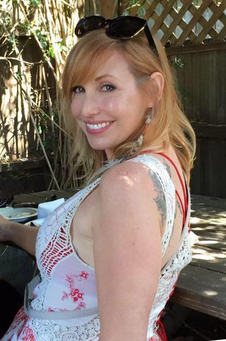 It's hard to say goodbye. She's still around. | Scrolller