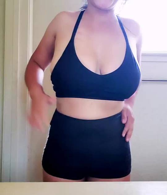 It's heating up in California💋that means booty shorts & BOOBS all summer long😏 | Scrolller