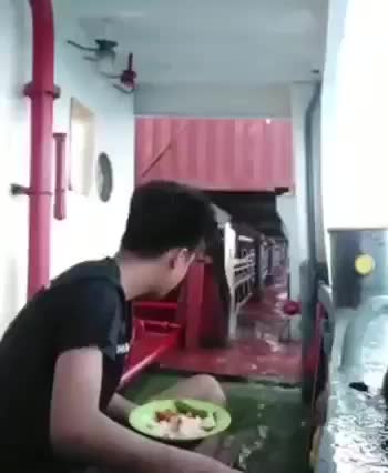 Life happens and this dude is so calm | Scrolller