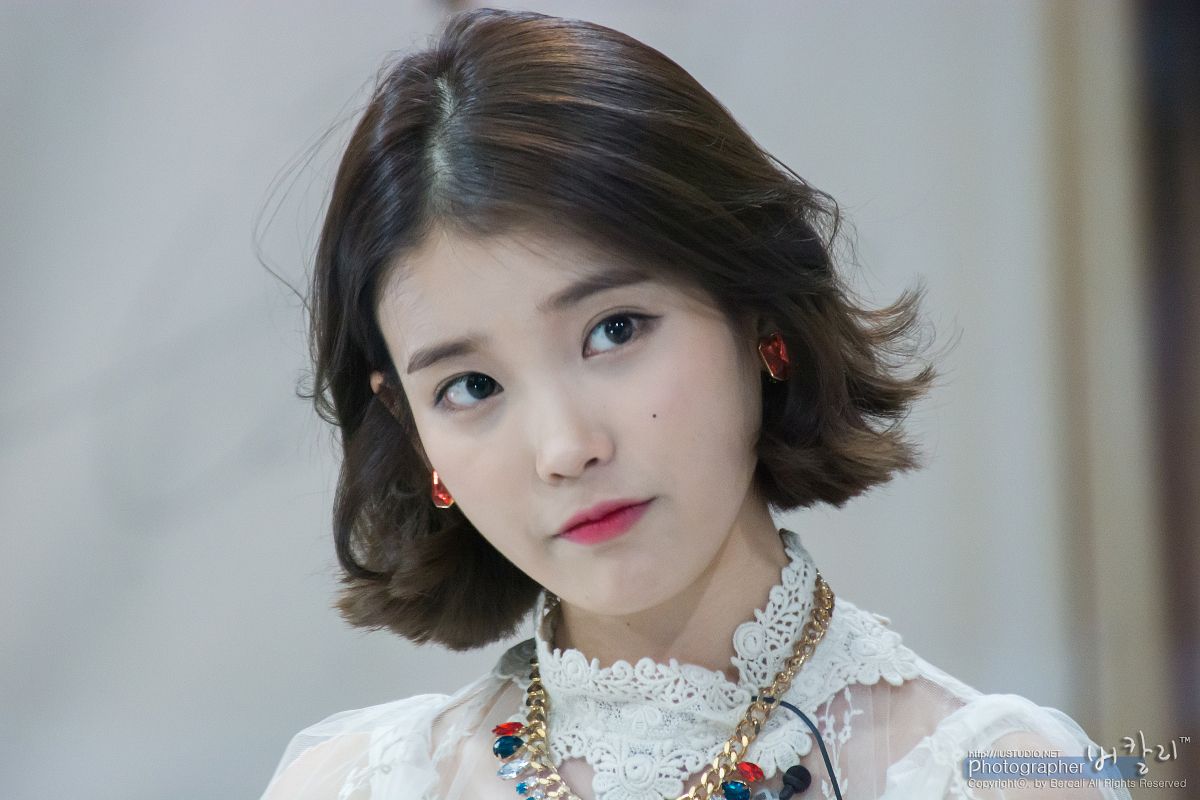 IU | Scrolller