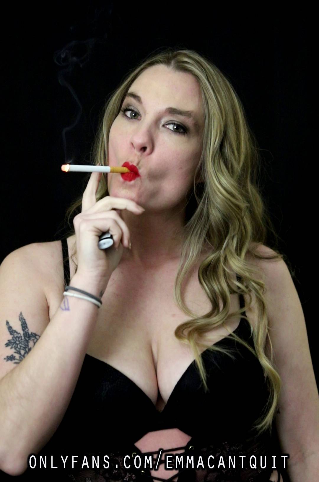 I've been addicted to cigarette smoke for 20 years, cum watch me feed my lungs. | Scrolller