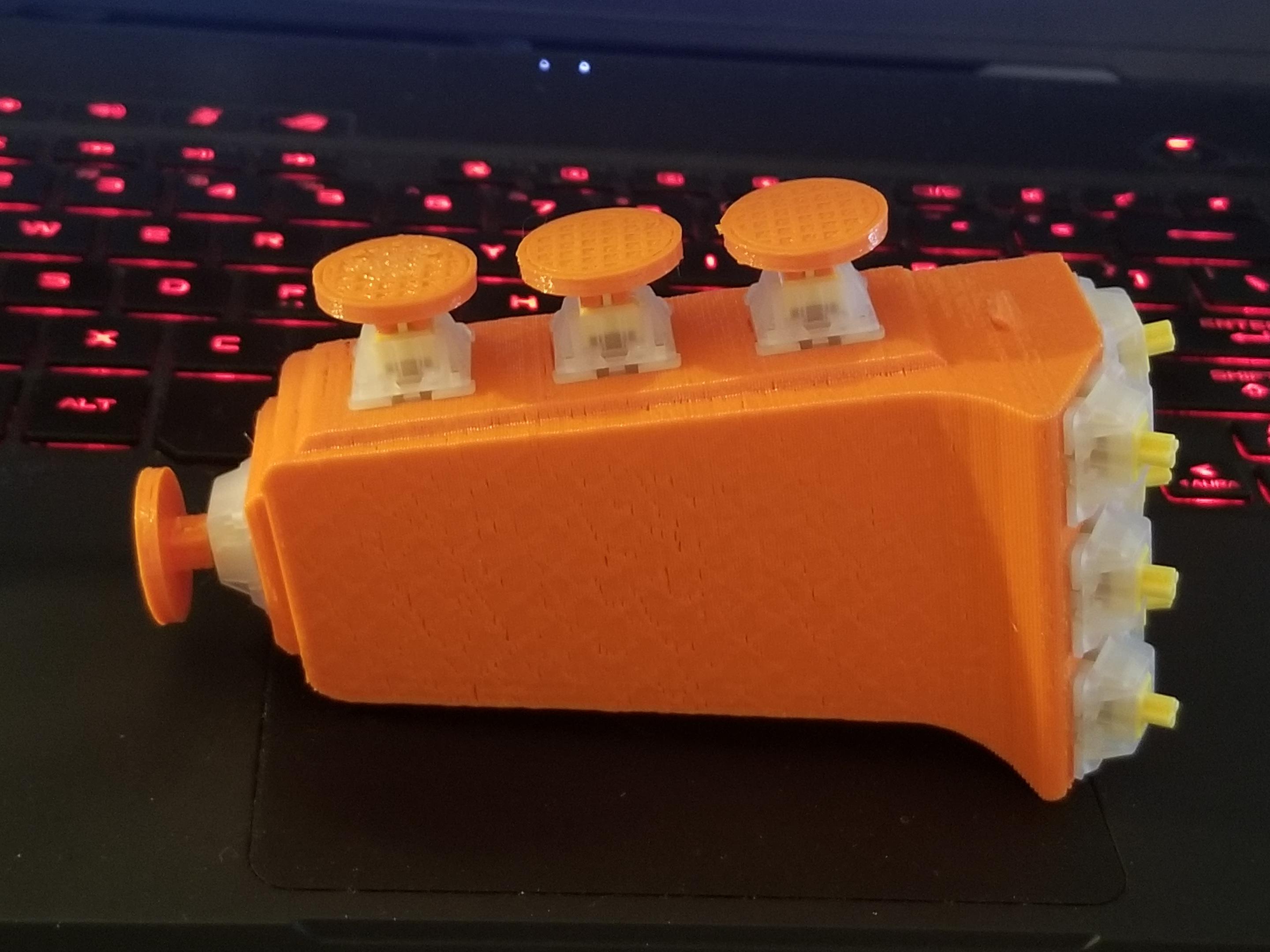 Midi | Pictures | Scrolller