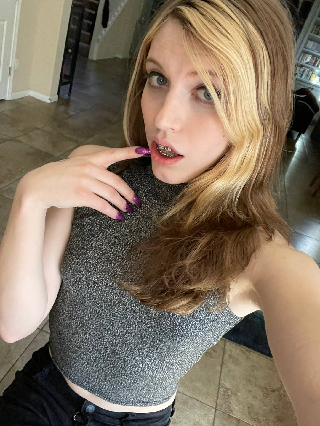 Izzy Wilde | Scrolller