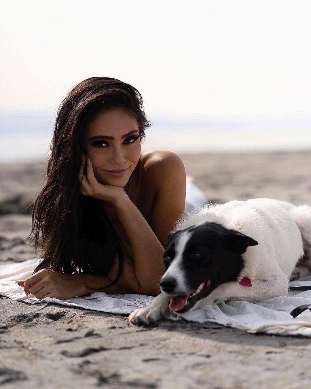 Jade & Her Dog | Scrolller