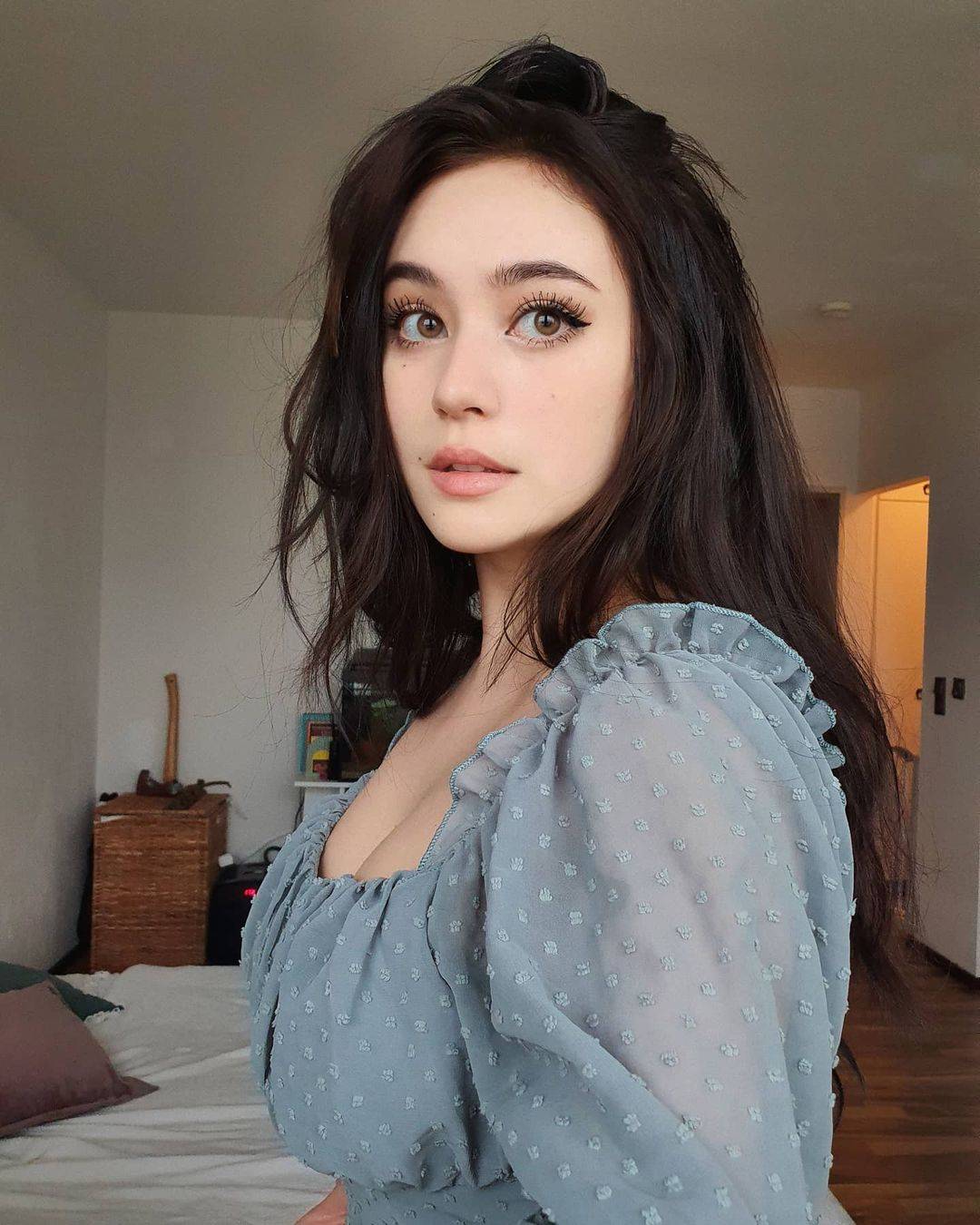 Jade-Anh Ngo | Scrolller