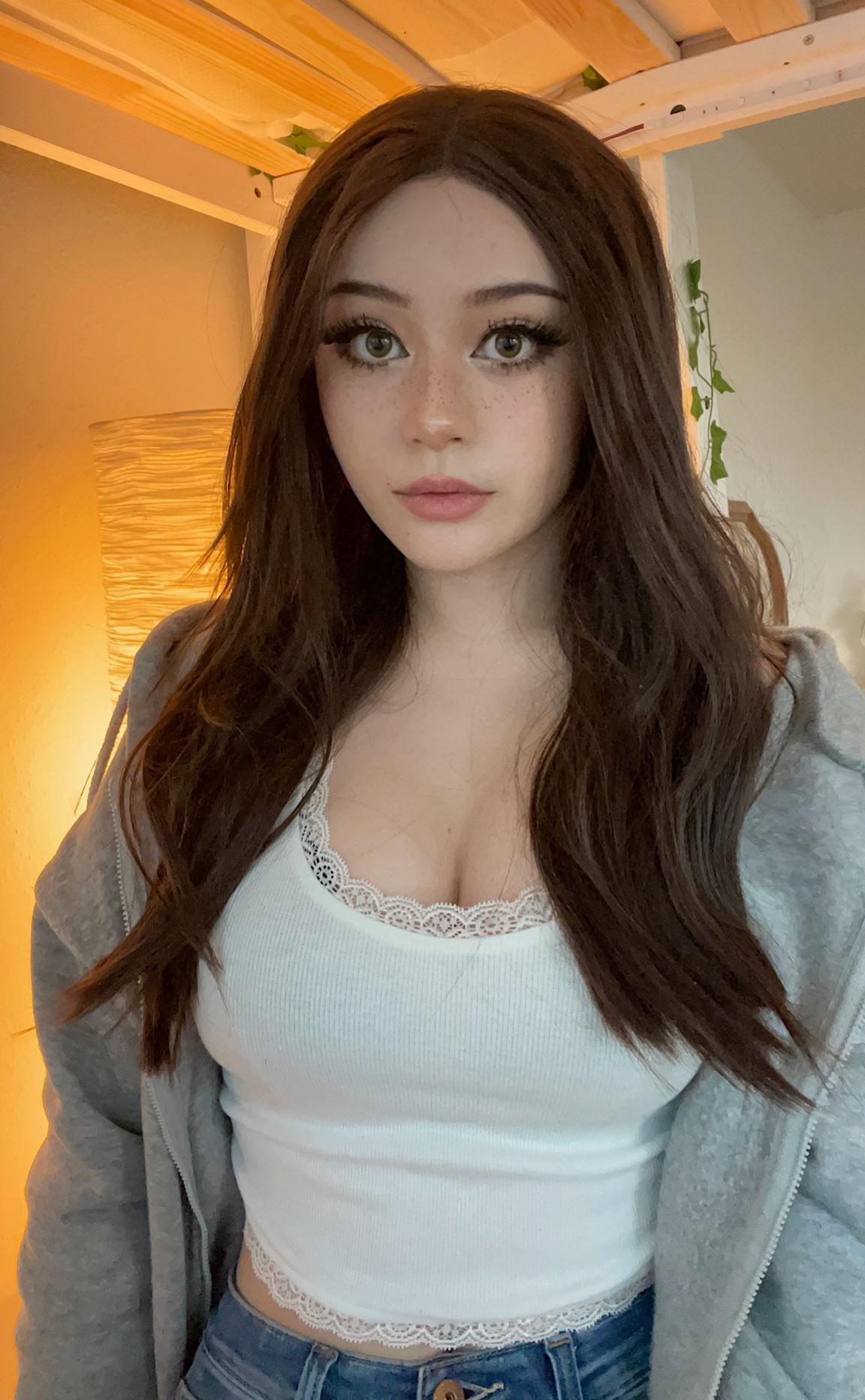 Jade-Anh Ngo | Scrolller