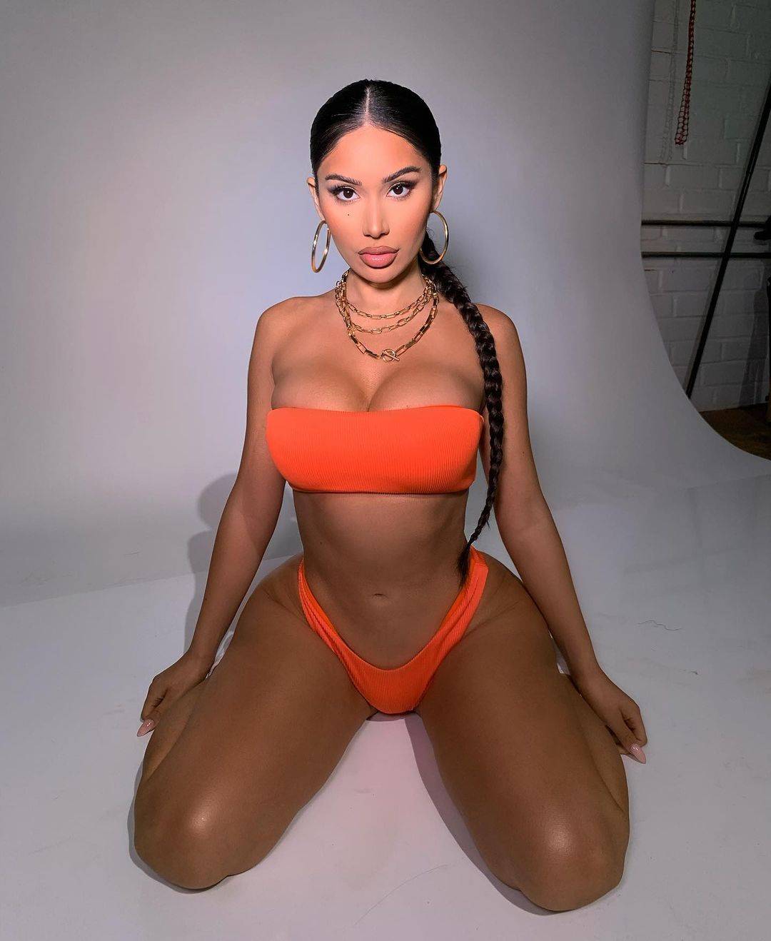 Janet Guzman (@janetguzman) | Scrolller