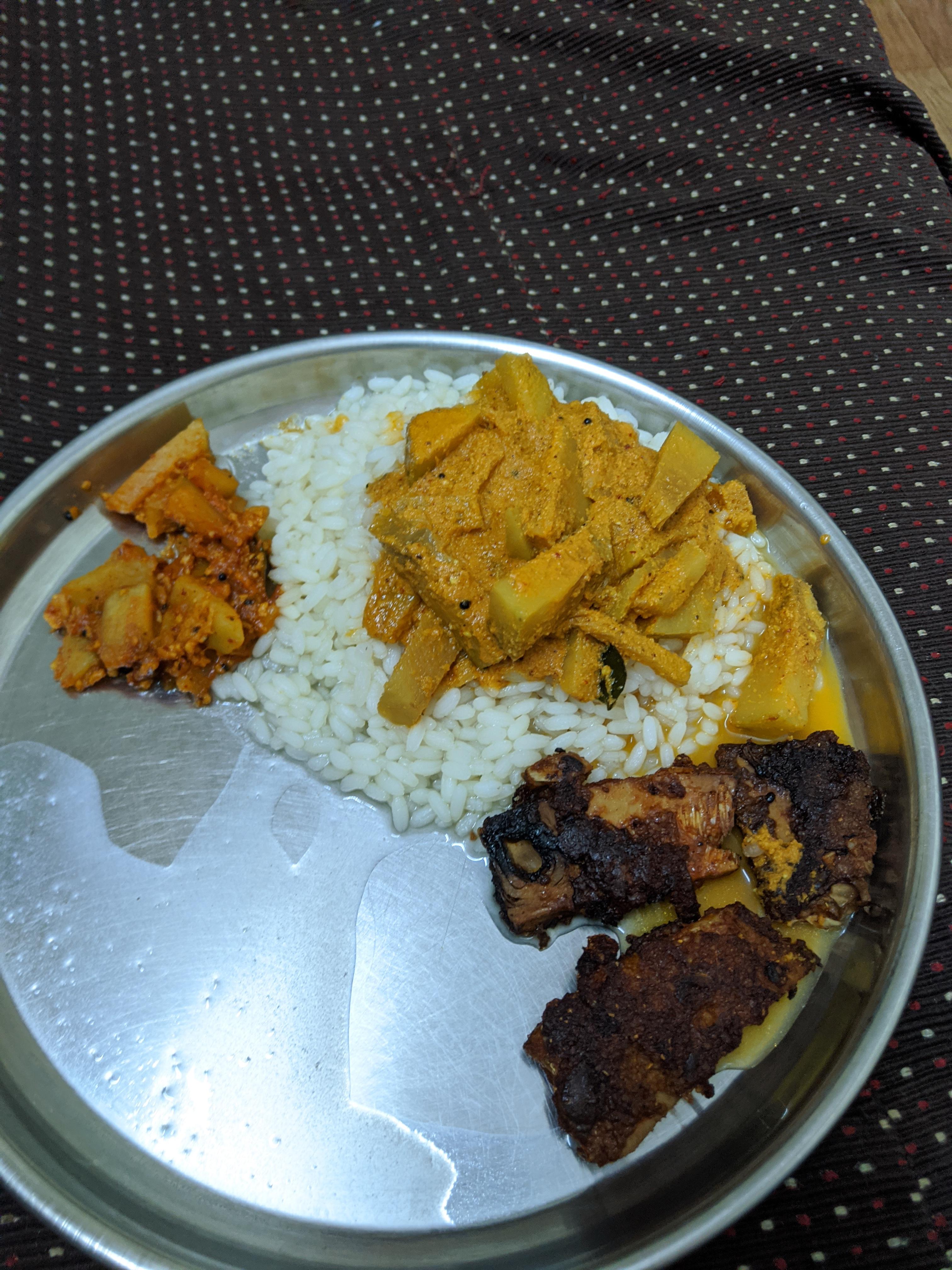 Jeegujje dry palya, Jeegujje sambar and Gujje fry | Scrolller