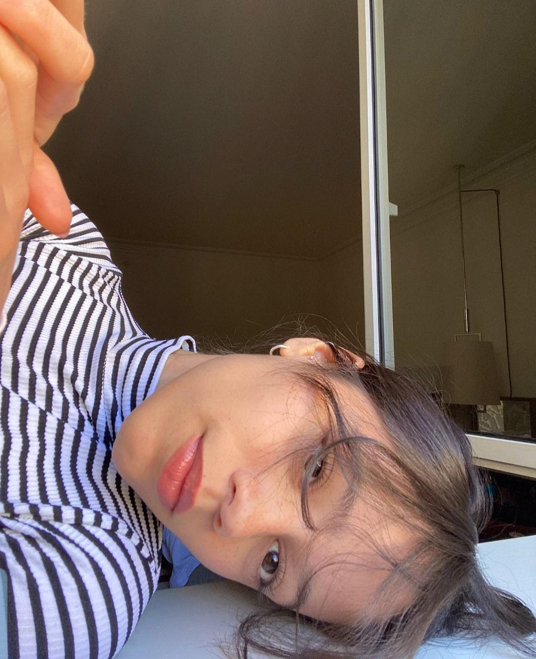 Jenna but sideways | Scrolller