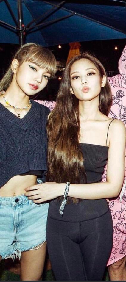 Jennie phat cameltoe | Scrolller