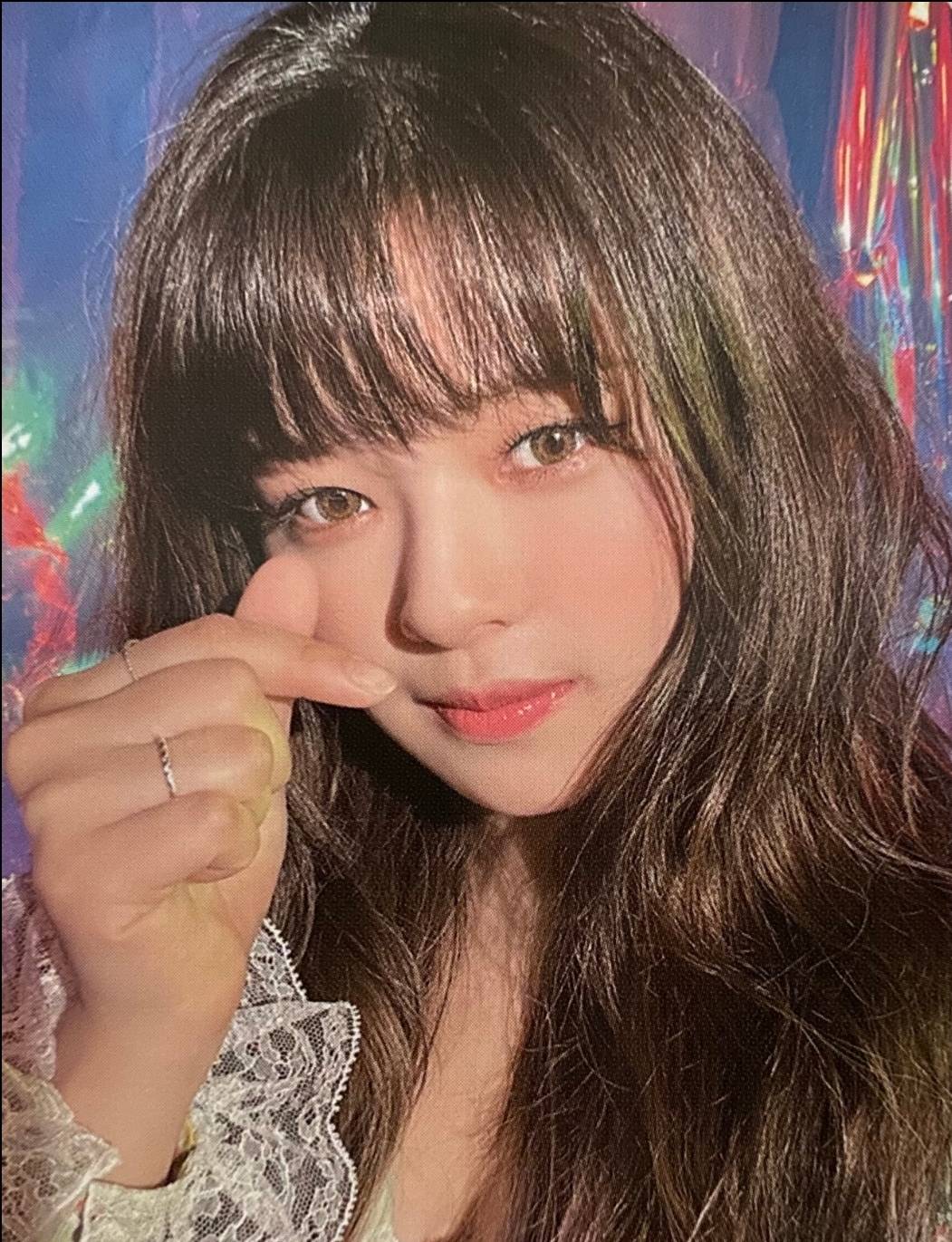 Jeongyeon - alcohol free outfit | Scrolller