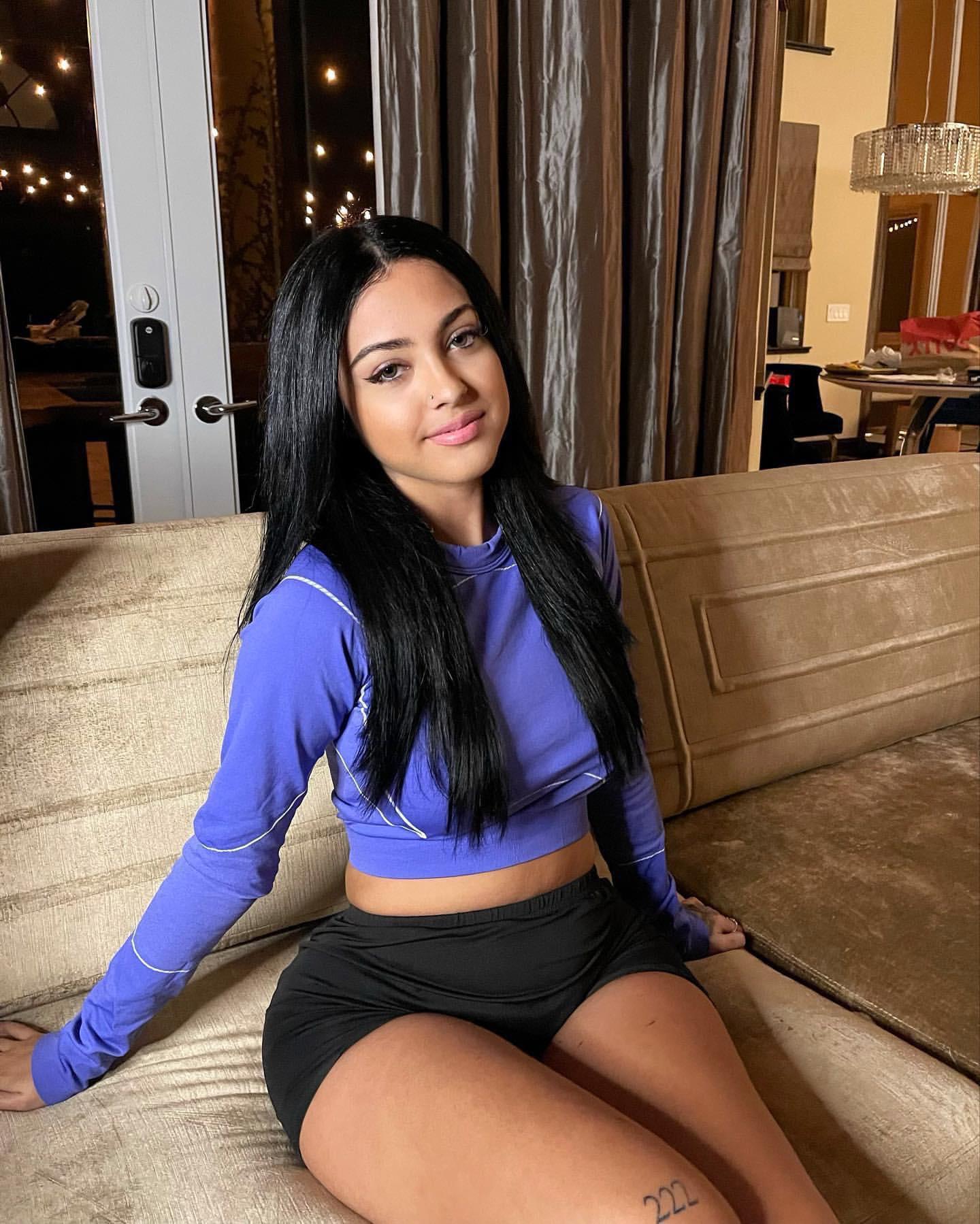 Jerking to malu | Scrolller