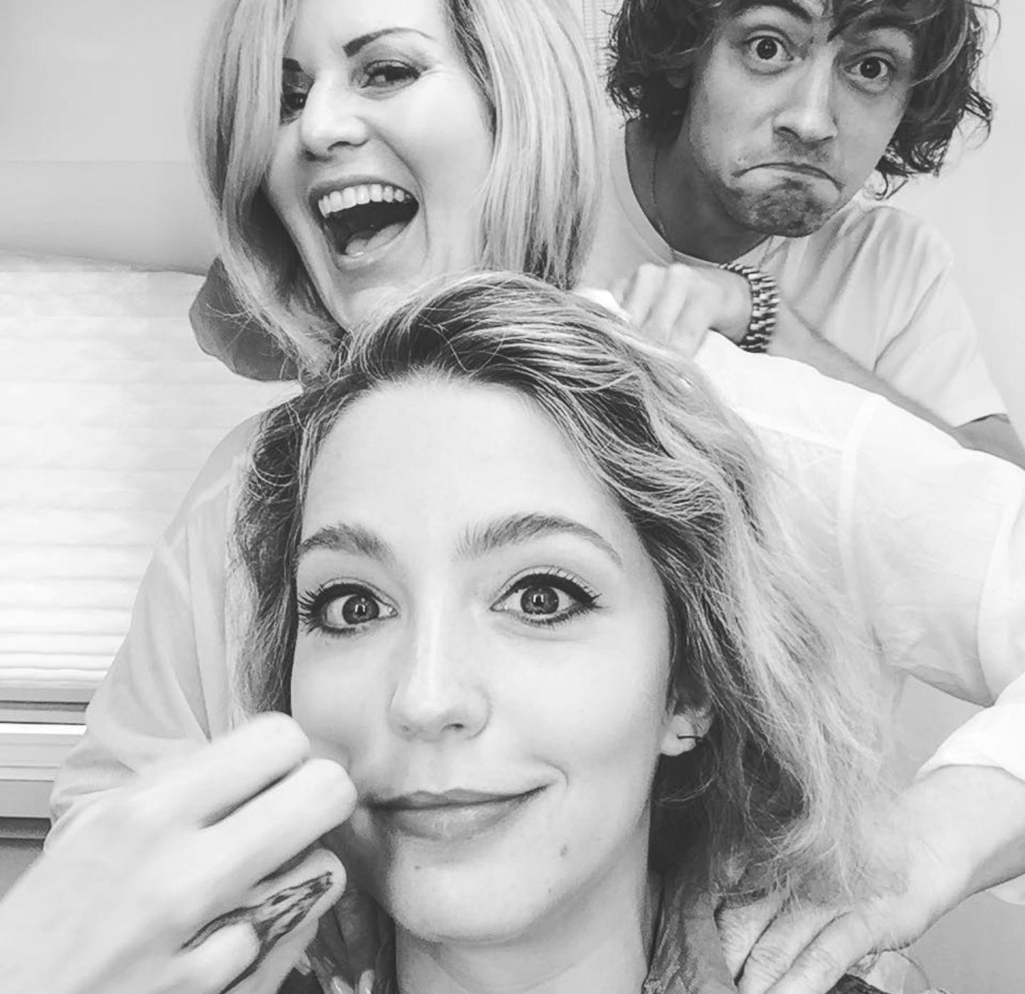 Jessica Rothe Scrolller