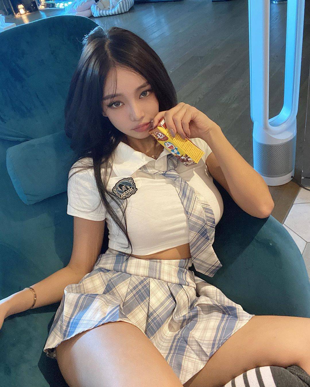 Ji Seong (irtr) | Scrolller