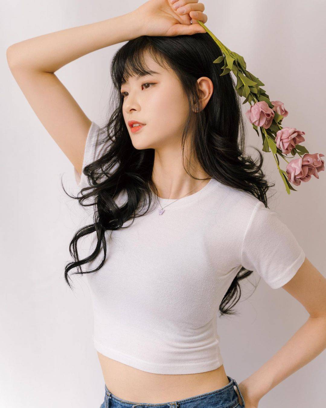 Jinhyeon | Scrolller