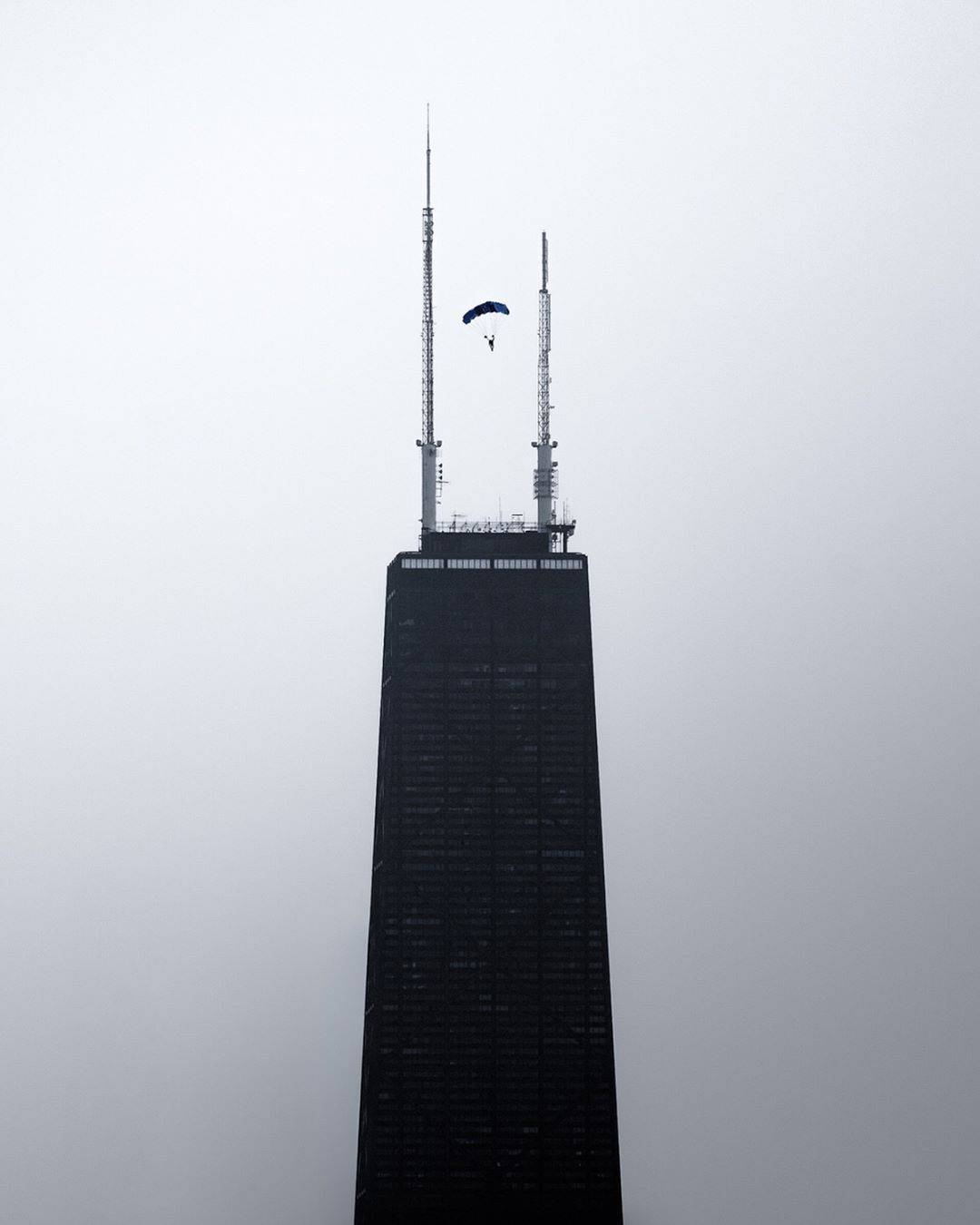 John Hancock Center Chicago (Photo: Simeon Pratt) | Scrolller