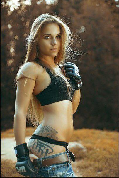 Juli Firso | Scrolller