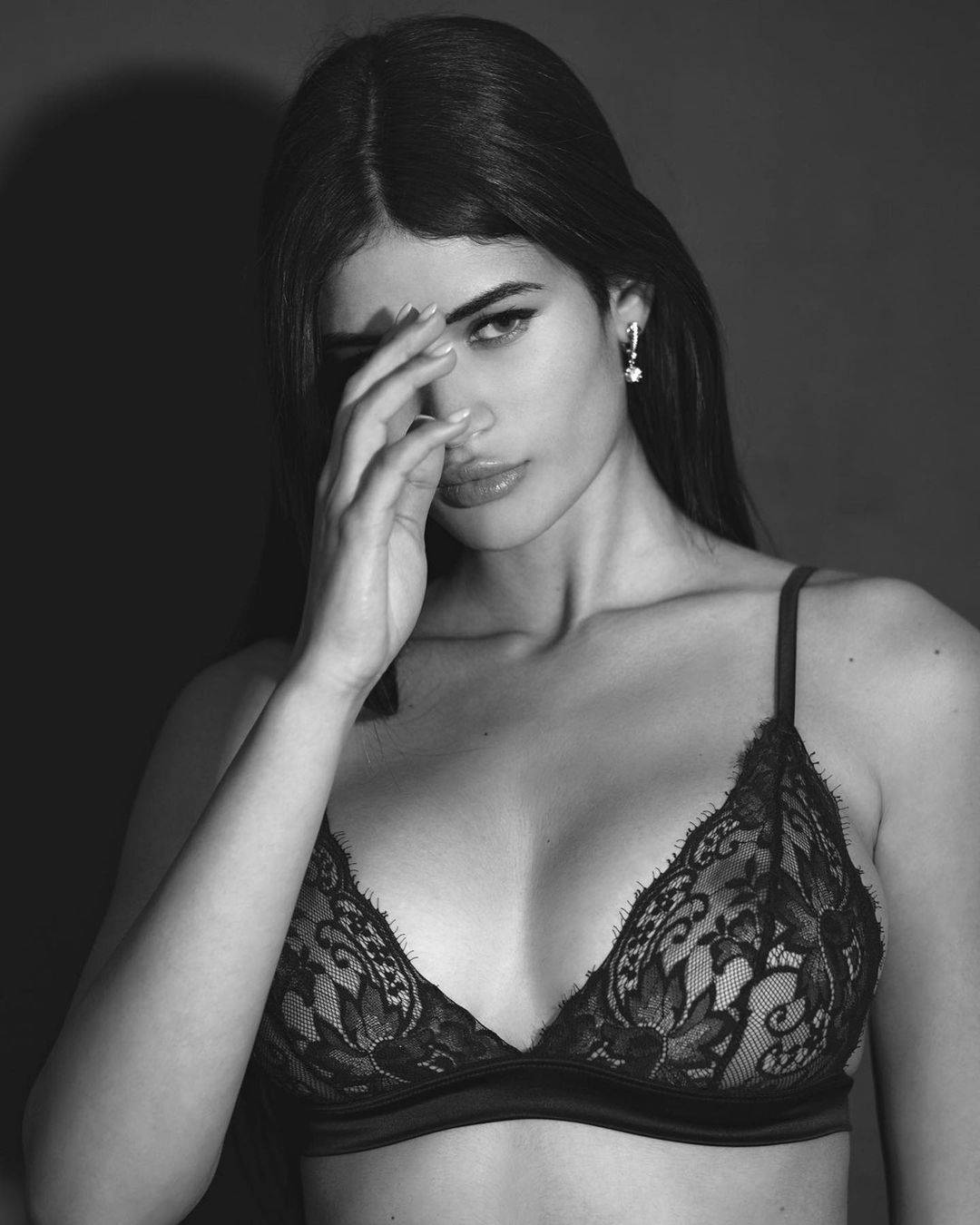 Julia Rodrigo | Scrolller