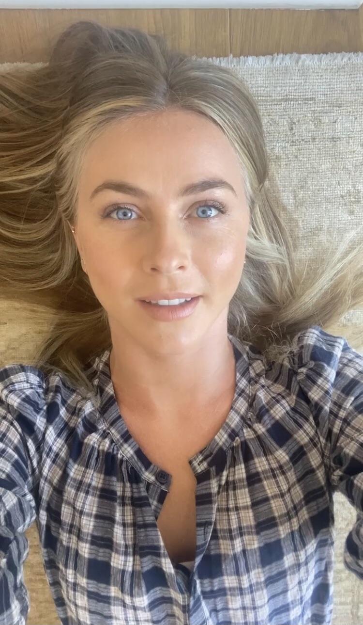 Julianne Hough’s Blue Eyes | Scrolller