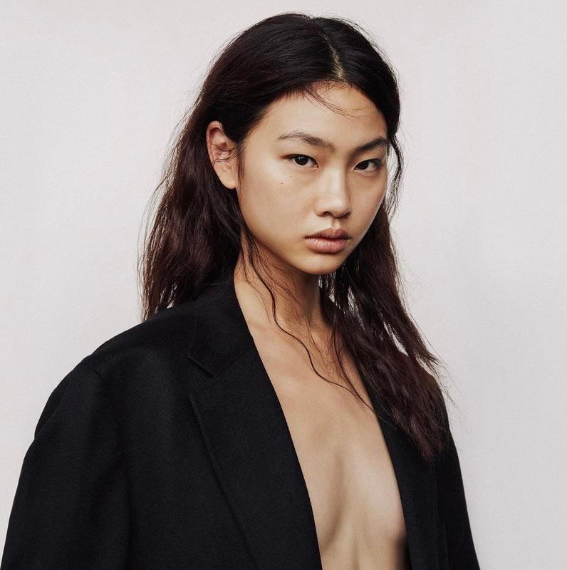 Jung Ho Yeon Scrolller