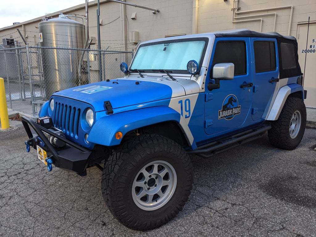 Jurassic World Jeep | Scrolller