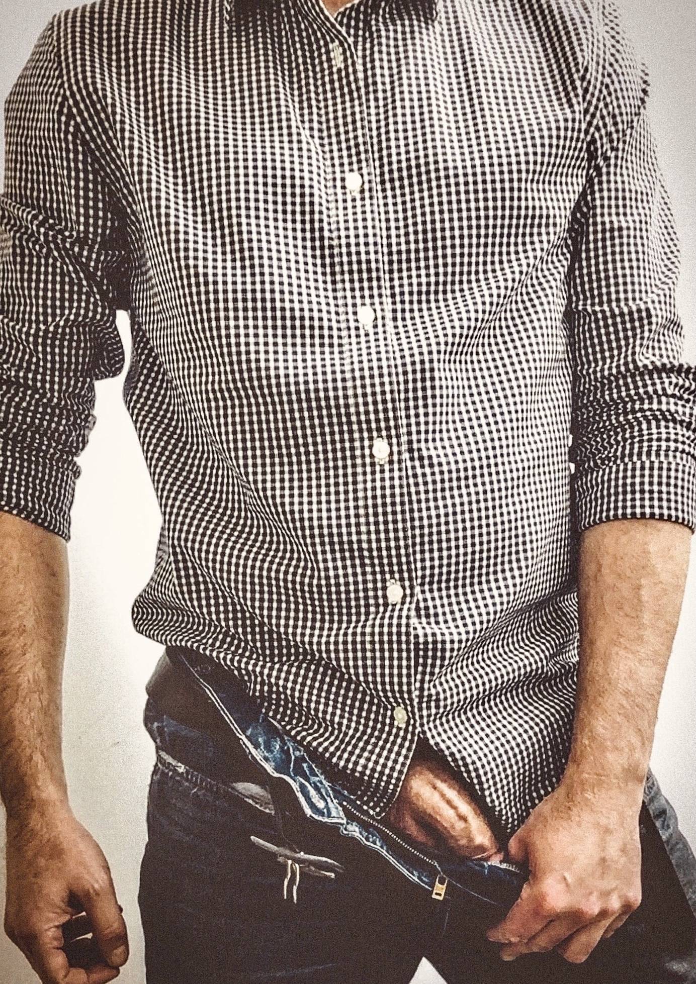 Just a peak (42) | Scrolller