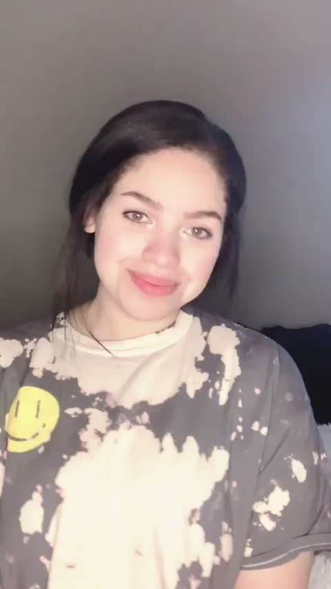 Do you like chubby moms? 😋 | Scrolller