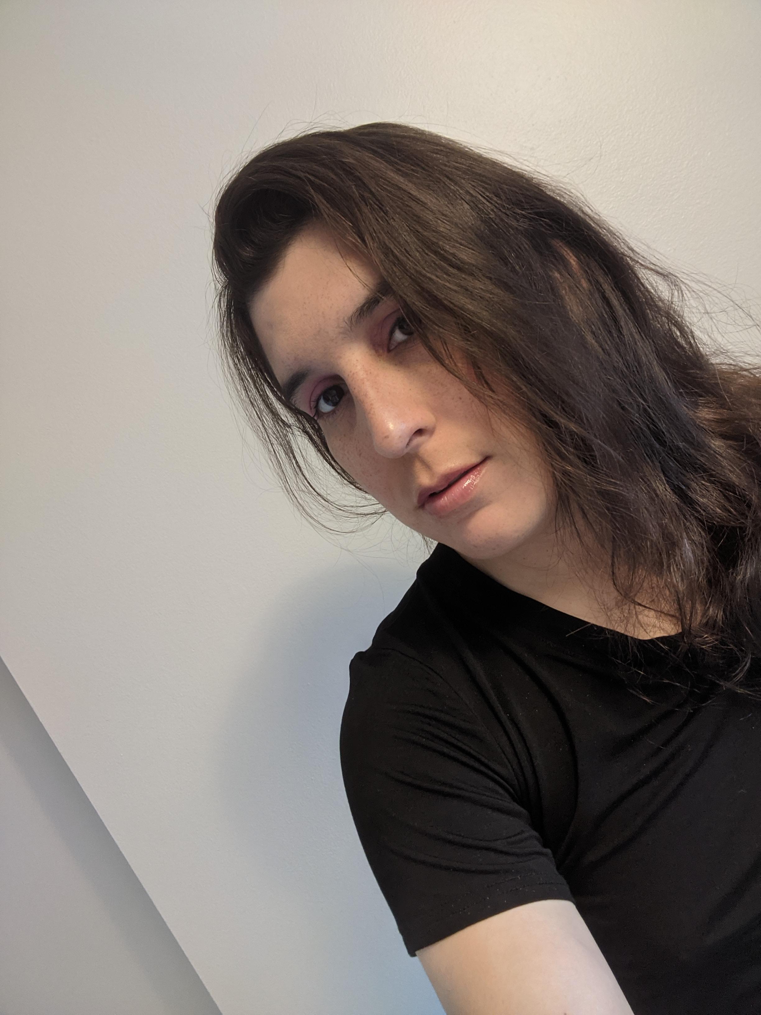 Just chilling after work, how you guys doing? | Scrolller