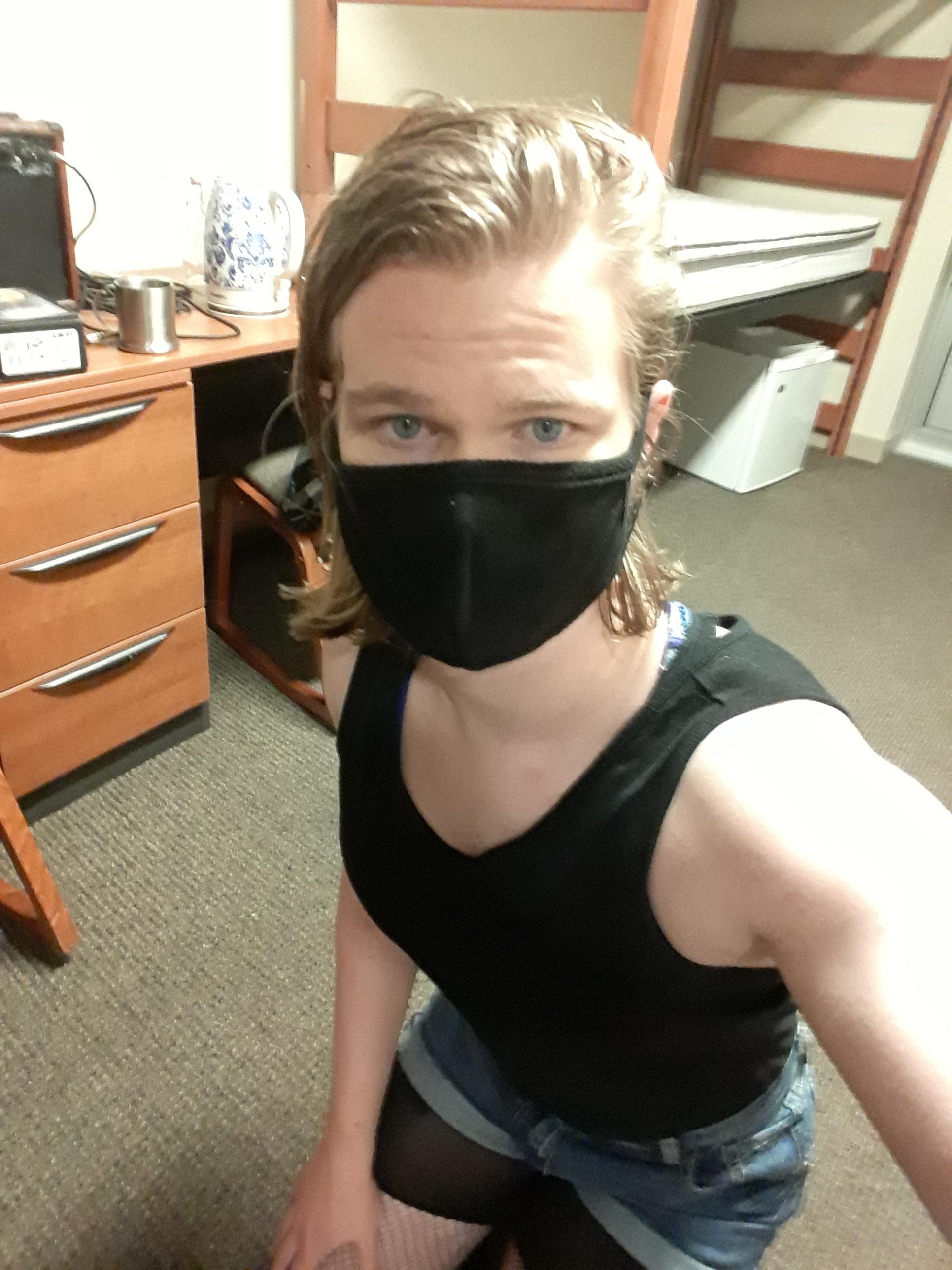 Just chilling. On the floor. | Scrolller