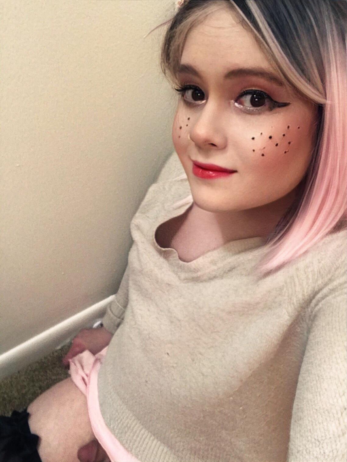 Just felt cute 🥰 | Scrolller