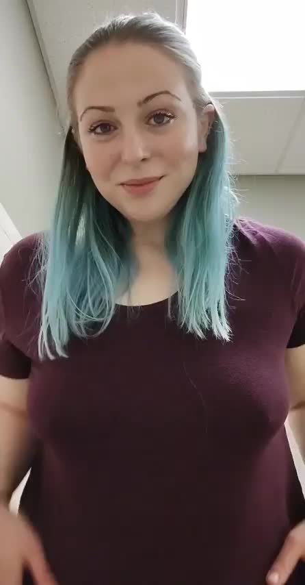 Just happy to be showing off for you 🥰 [drop] | Scrolller