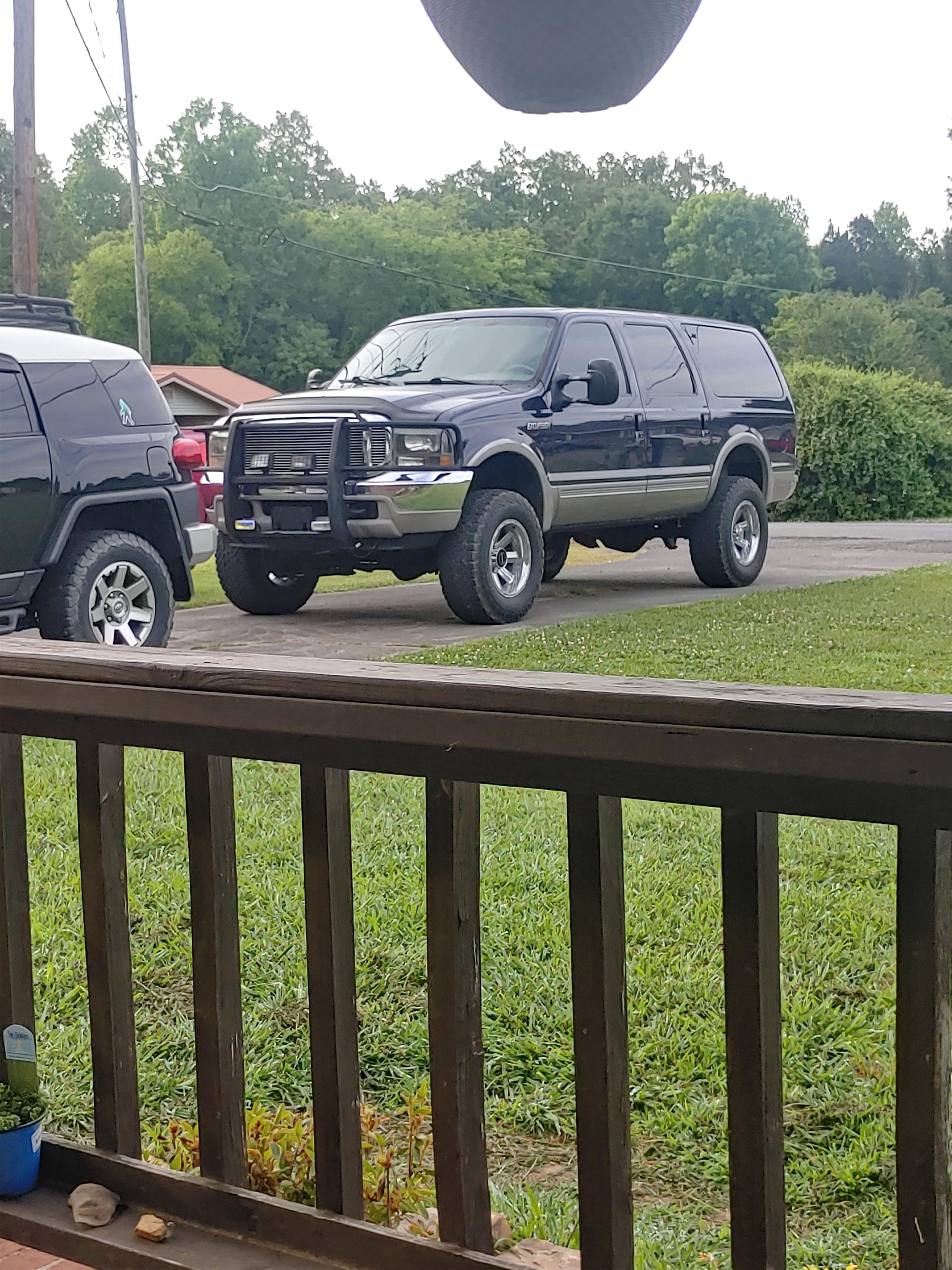 Just joined the club! 2000 6.8L 4x4! | Scrolller