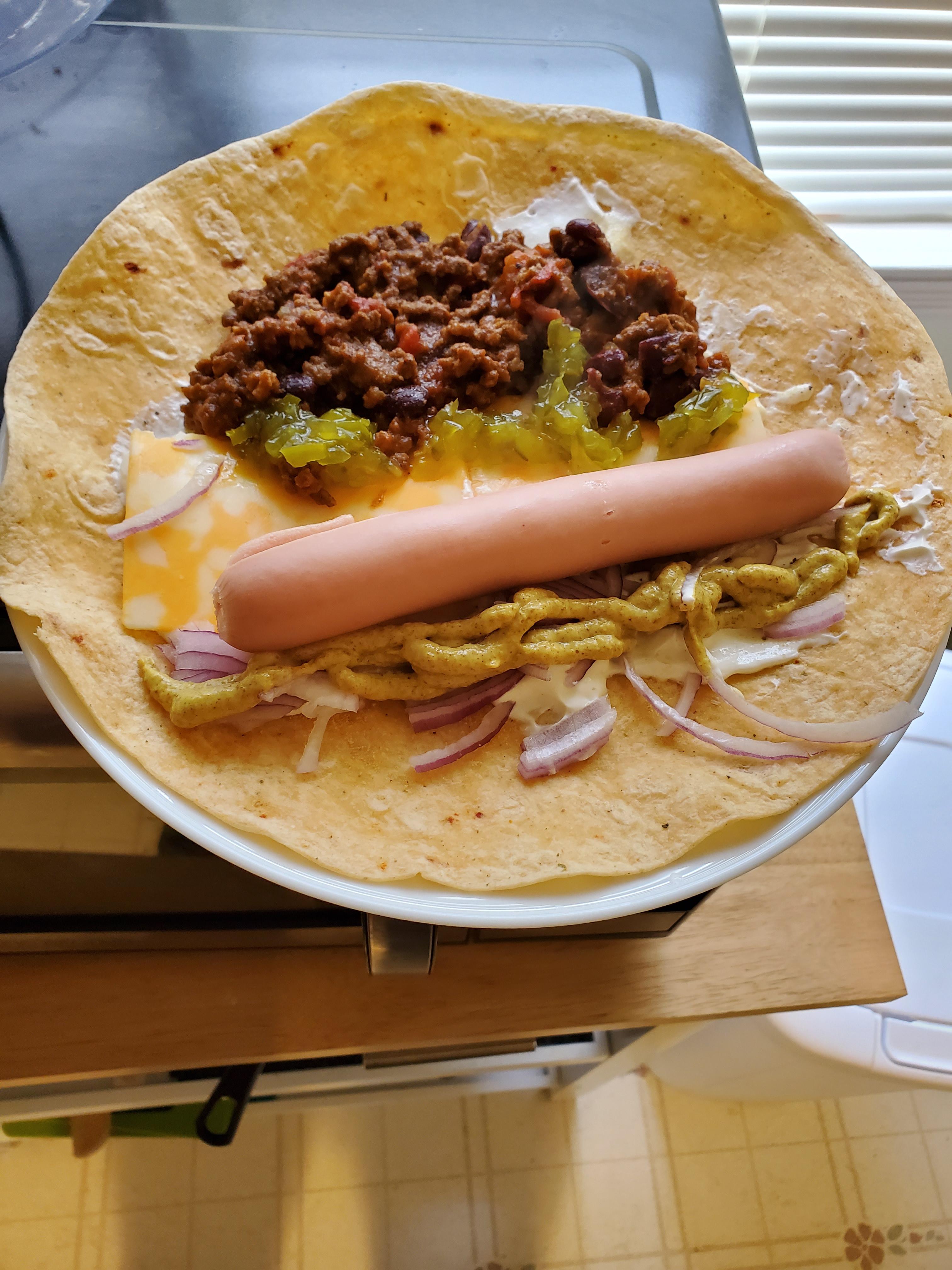 Just rolled up this chili cheese dog wrap | Scrolller