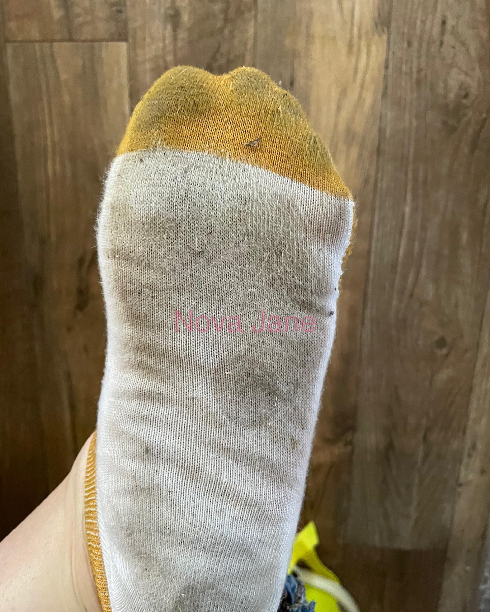 Just some cute smelly socks! 🤤 | Scrolller
