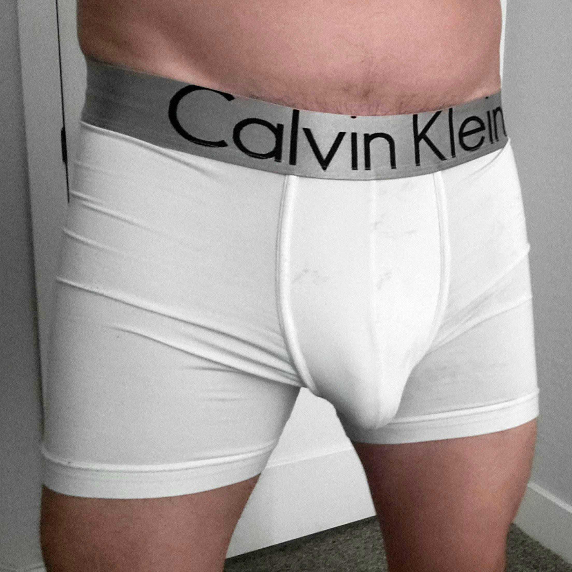 Just some morning bulge for ya 😉 | Scrolller