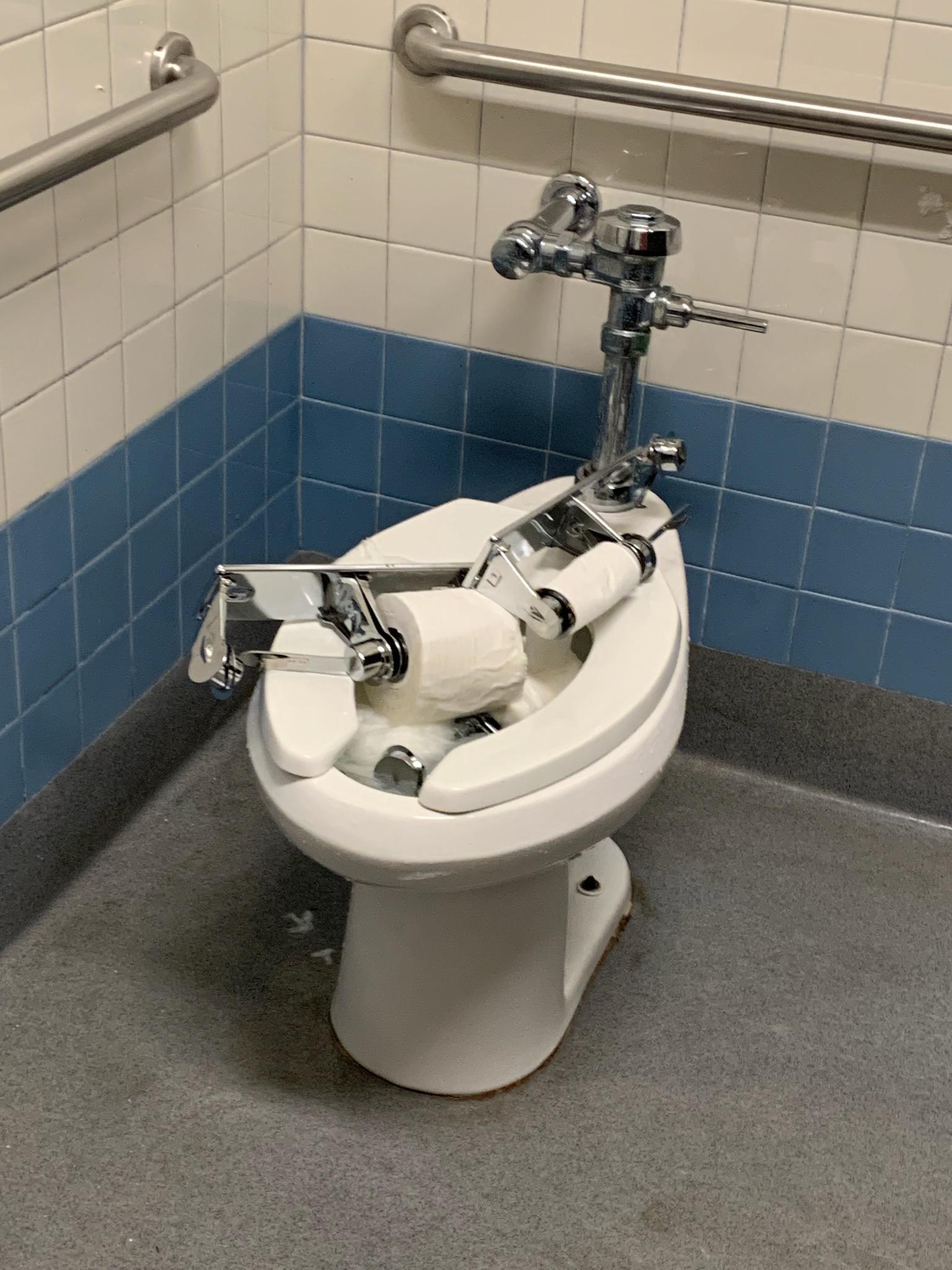 Just wanted to use the bathroom... | Scrolller