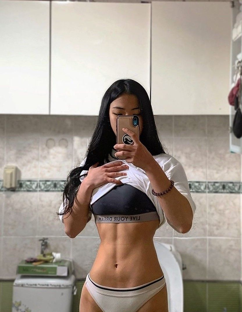 K yee un | Scrolller