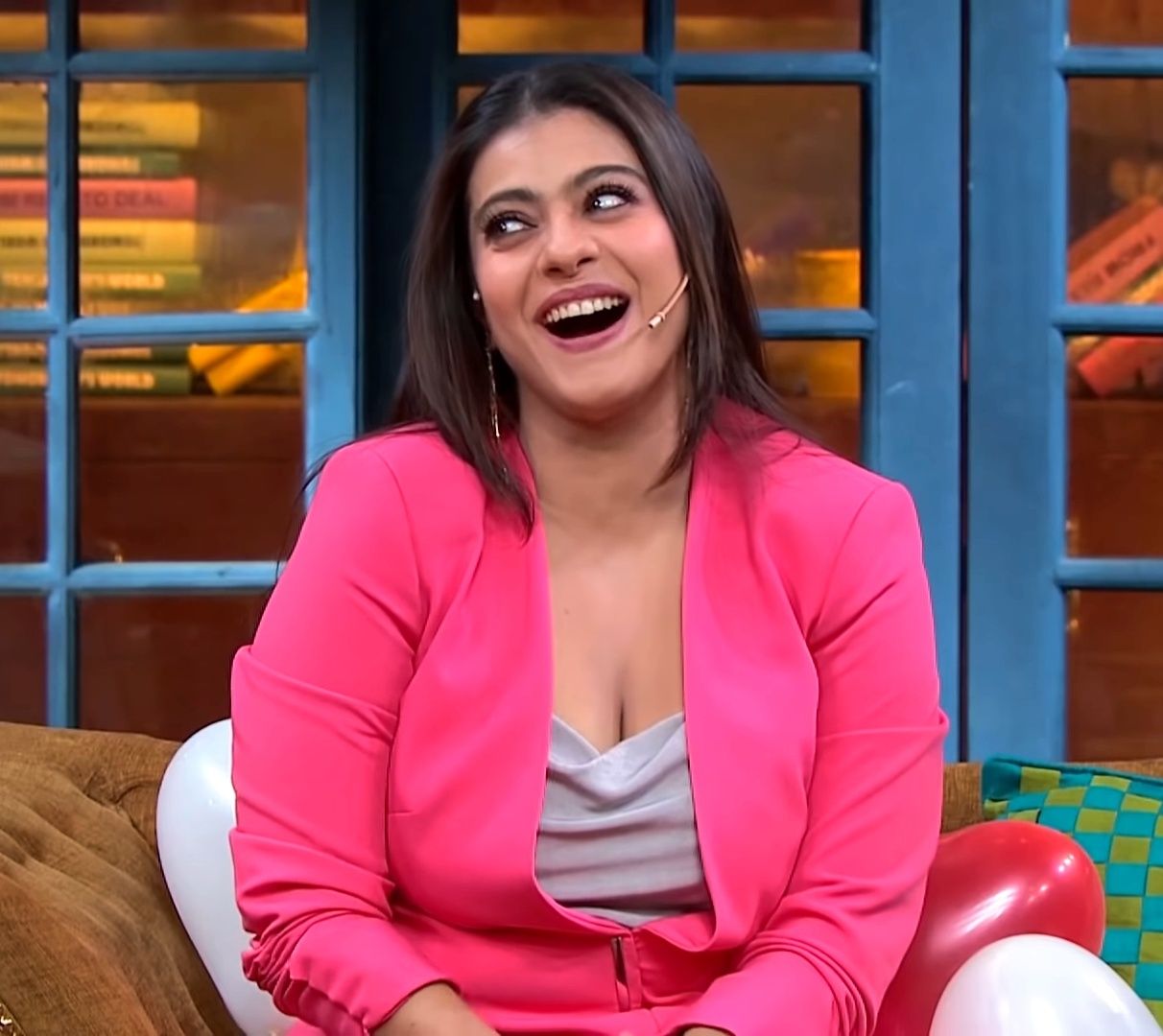Kajol Devgan Scrolller