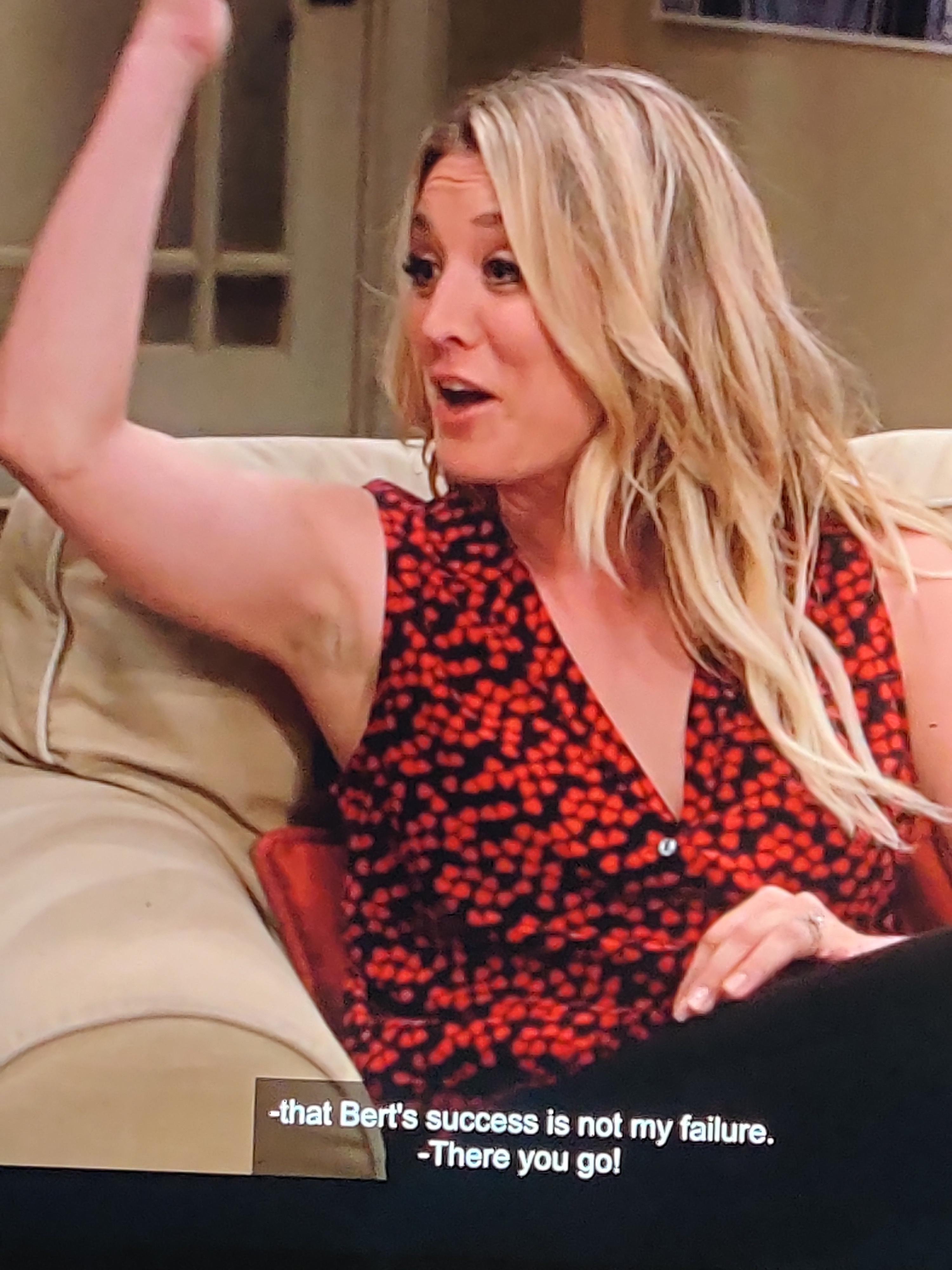 Kaley Cuoco Scrolller 8552