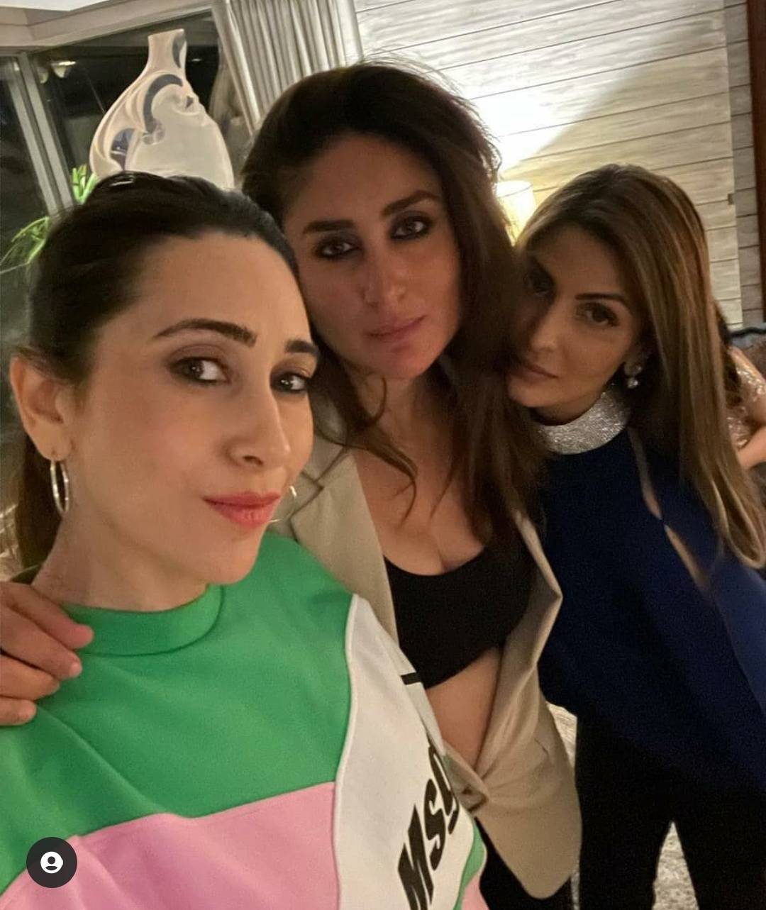 Kareena Kapoor and her slutty stare | Scrolller