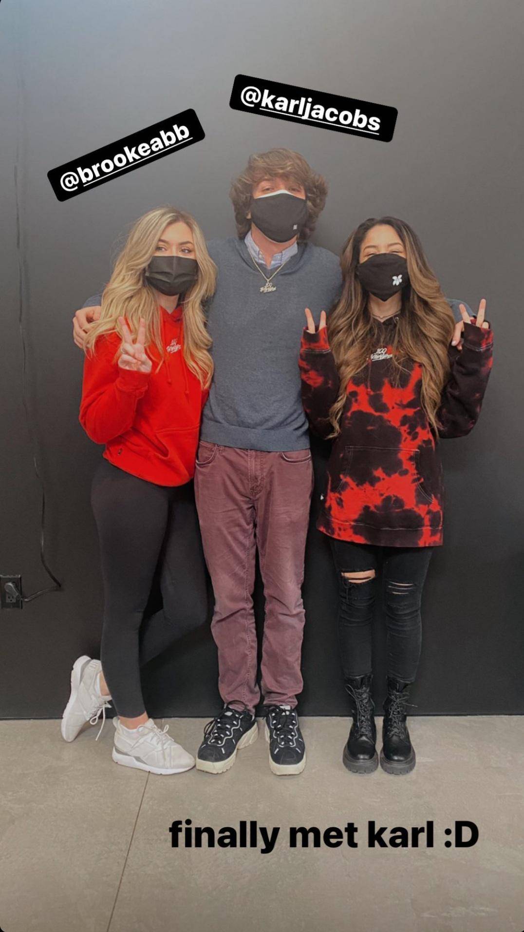 Karl is so lucky | Scrolller