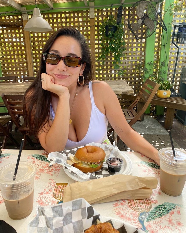 Karlee Grey | Scrolller