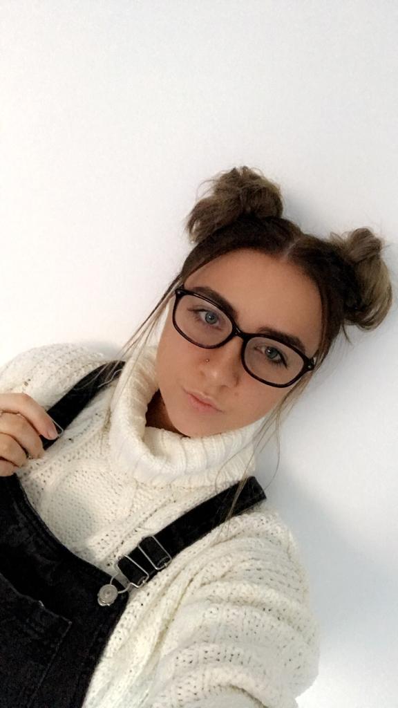 Karma pleaseeeee💜 | Scrolller