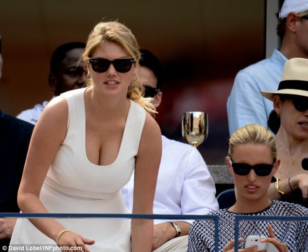 Kate Is the Most Distracting Audience Spectator | Scrolller