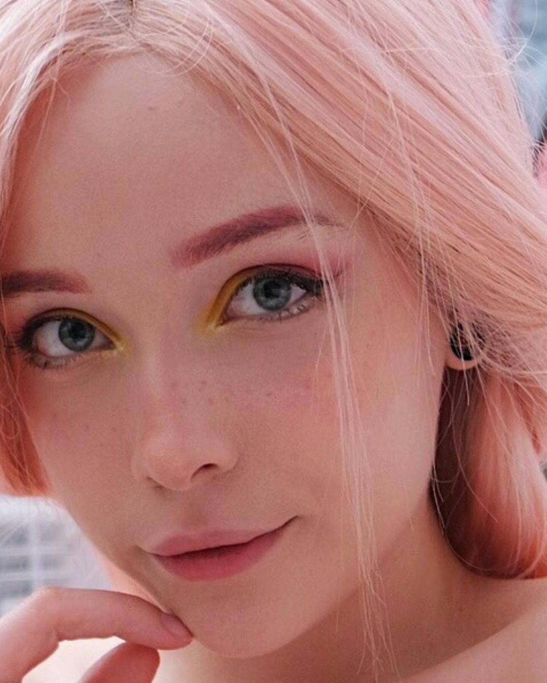 Katekuray p.17 | Scrolller