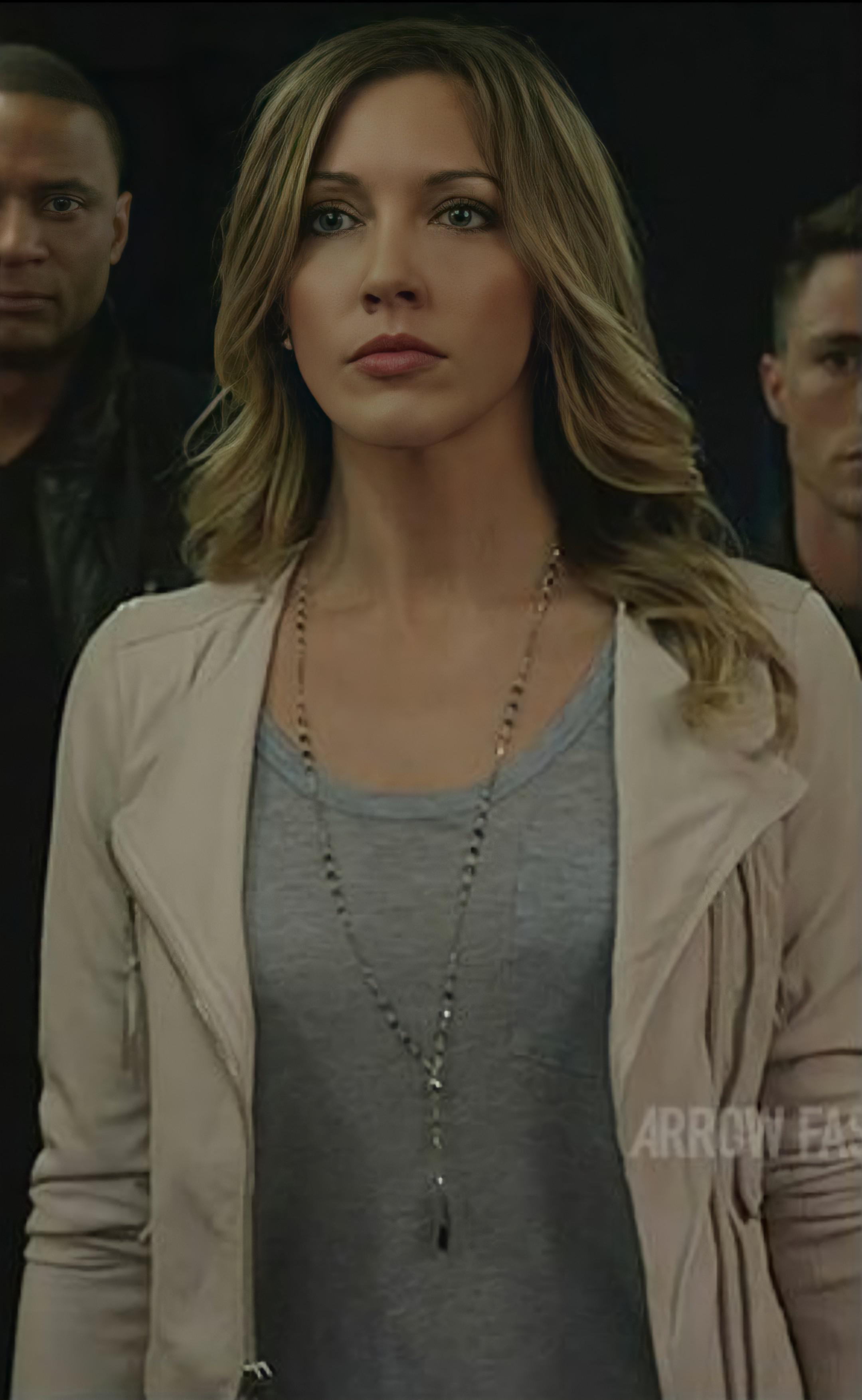 Katie in arrow season 4 | Scrolller