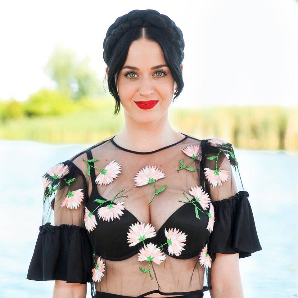 Katy Perry | Scrolller