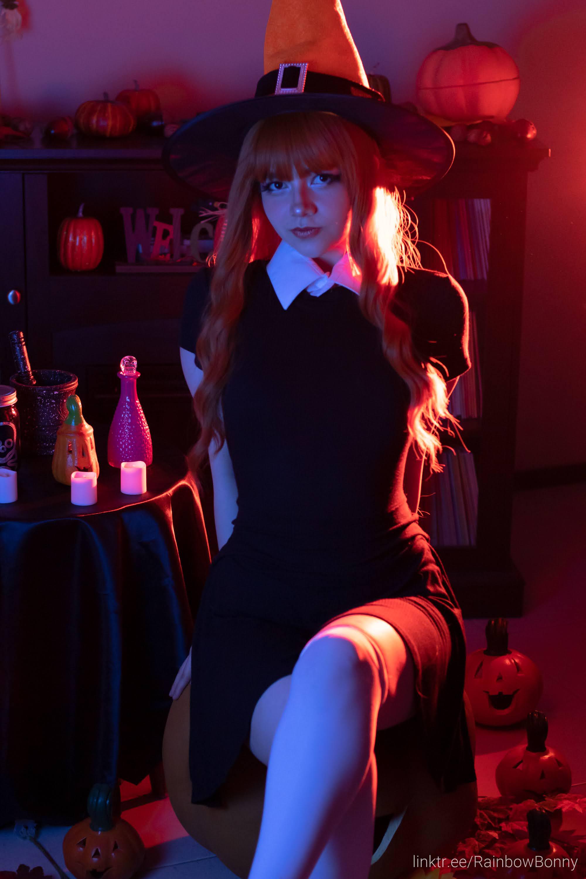 Kawaii and sexy witch 🎃 (By Rainbow Bonny) | Scrolller