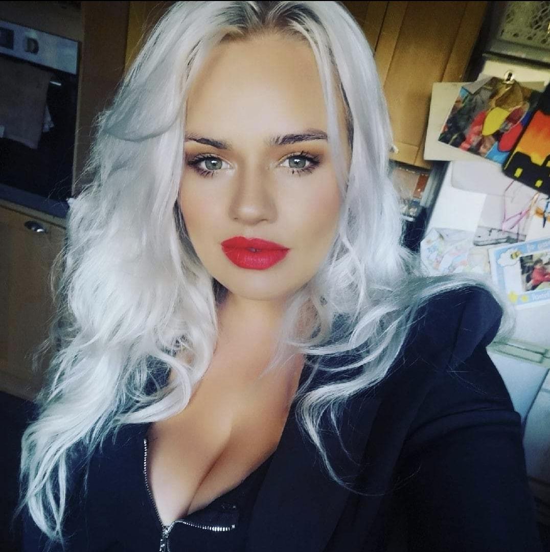 Kayleigh (iftr) | Scrolller